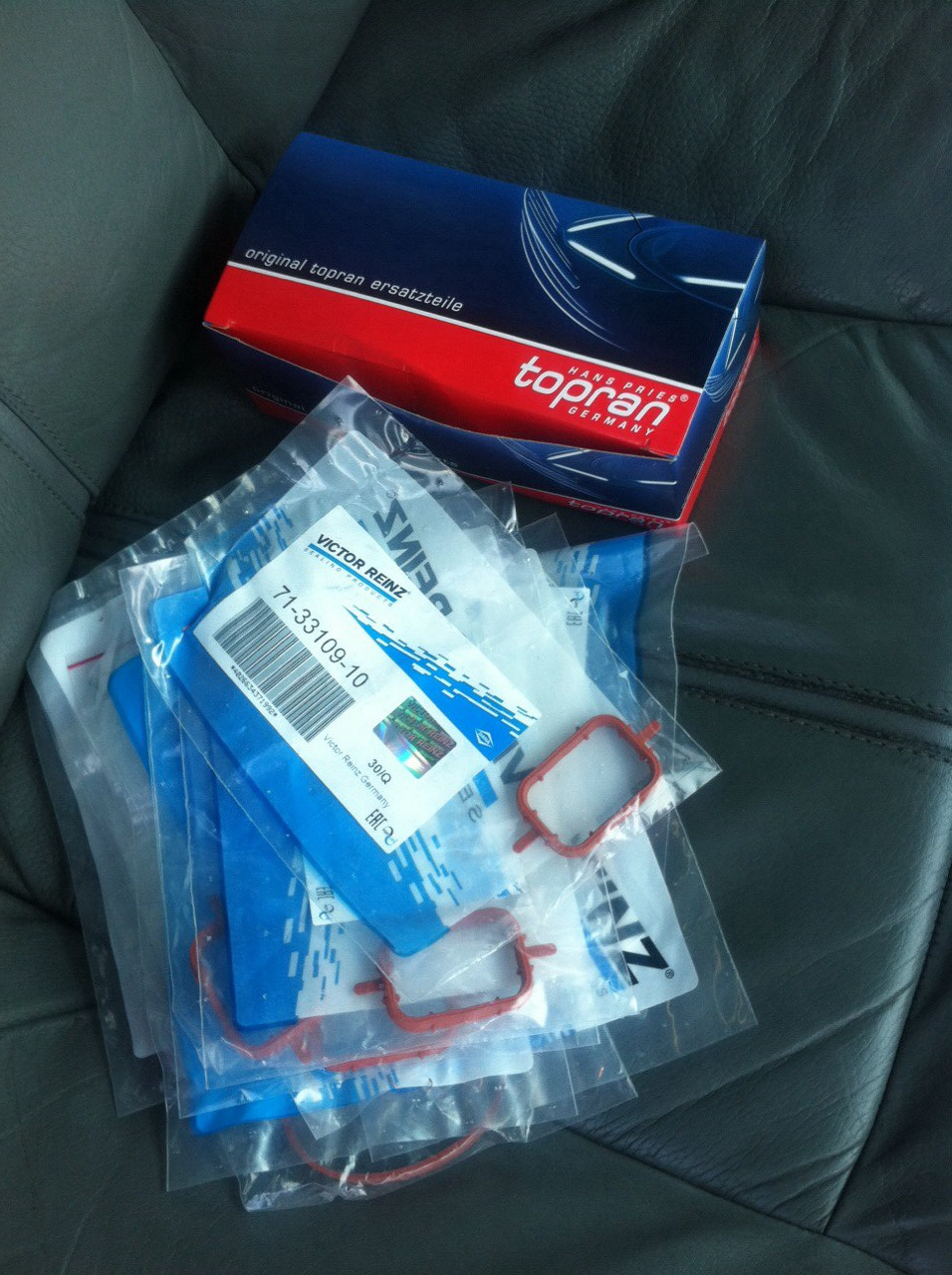 713310910 Прокладка, впускной коллектор VICTOR REINZ | Запчасти на DRIVE2