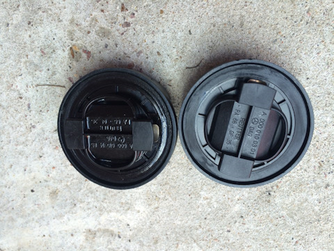 A0000100301 Крышка маслозаливной горловины Mercedes | Запчасти на DRIVE2