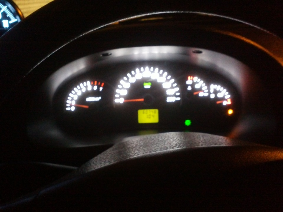 Пересвет приборки) — Lada Приора седан, 1,6 л, 2011 года | тюнинг | DRIVE2