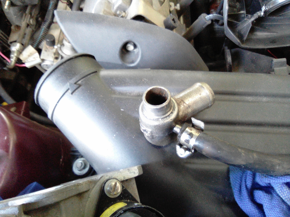 Дроссель 2112 — ЗАЗ Sens, 1,3 л, 2008 года | запчасти | DRIVE2