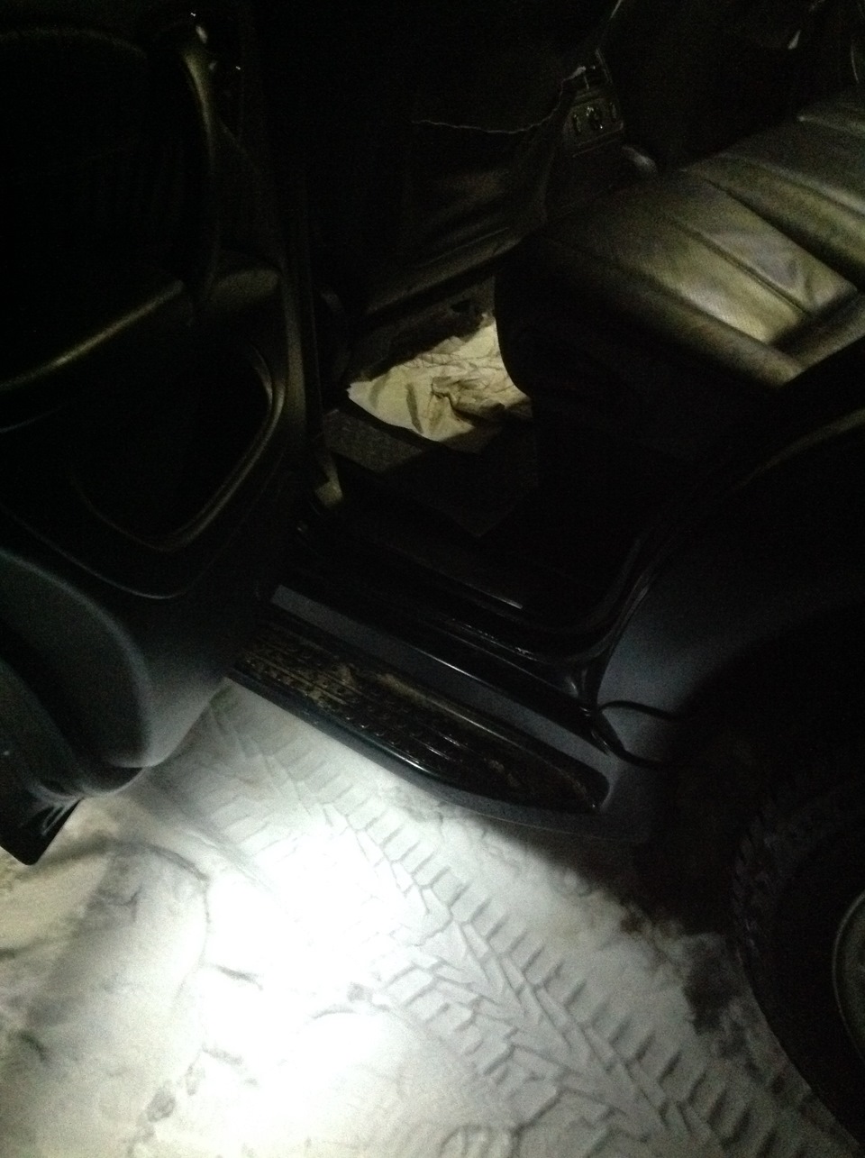 Подсветка внутри салонного пространства — Mercedes-Benz M-Class (W163 ...