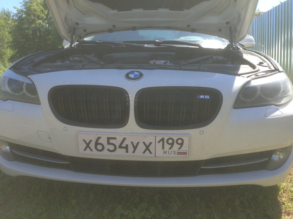 🎲Решетки радиатора ///М5 — BMW 5 series (F10), 2 л, 2012 года ...