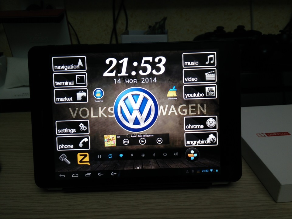 планшет в машине — Volkswagen Jetta IV, 1,8 л, 2001 года | аксессуары ...