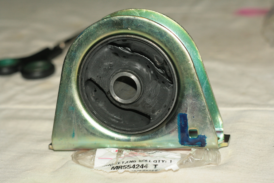 16-07 Передняя опора двигателя MR554244 и поверхностный обзор аналогов ...