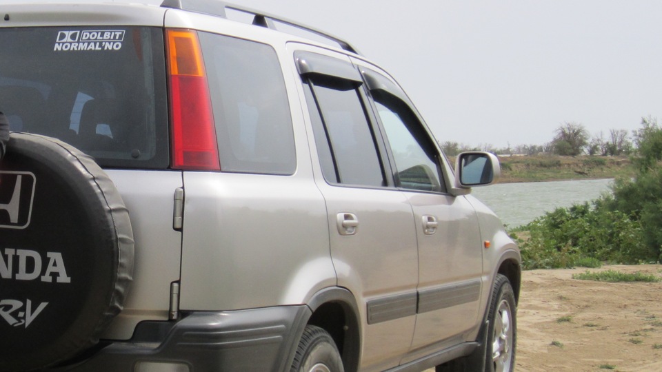 Honda CR-V (RD1, RD2) 2.0 бензиновый 1998 | серый металлик на DRIVE2