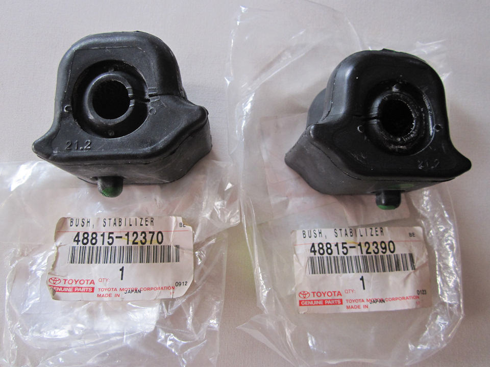 Замена втулок стабилизатора — Toyota Corolla (140/150), 1,3 л, 2008 ...