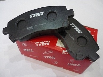 Замена передних колодок на TRV — Opel Astra J, 1,6 л, 2012 года ...