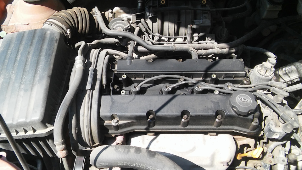 Замена Прокладки крышки клапанов — Chevrolet Lacetti 5D, 1,6 л, 2008 ...