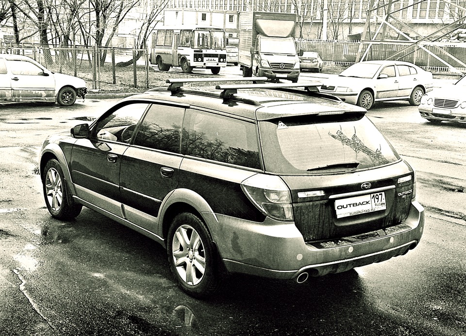 Снимок ЧБ — Subaru Outback (BP), 3 л, 2005 года | фотография | DRIVE2