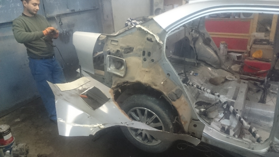 Снимаем заднее правое крыло на европейском галанте — DRIVE2