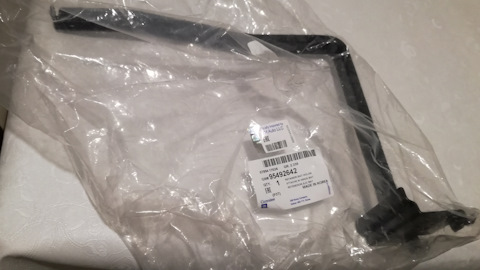 95492642 Опорная планка аккумулятора GM | Запчасти на DRIVE2