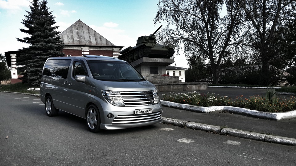 Кусочек Тагила с Перчиком! — Nissan Elgrand (E51), 3,5 л, 2002 года | фотография | DRIVE2