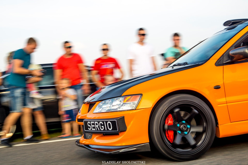 Зеркалюхи и салон для Mitsubishi Lancer Evolution — CFPerformance Garage на DRIVE2