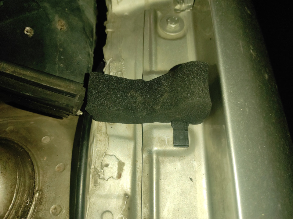 1U0823713 Заглушка VAG | Запчасти на DRIVE2