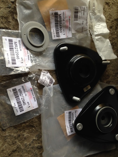 MR554860 Опора стойки передняя OEM Mitsubishi | Запчасти на DRIVE2