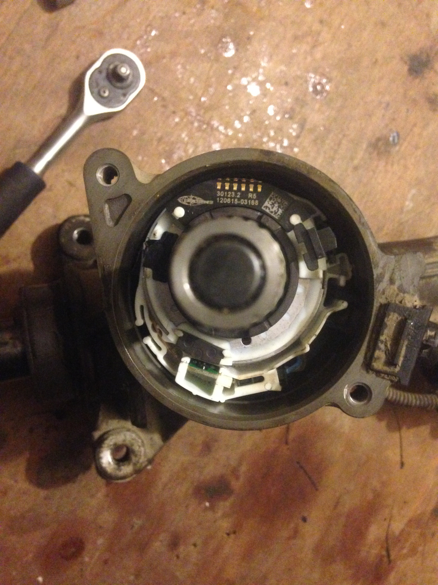 Датчик g269 рулевой рейки третьего 3 поколения VW или ЭУР "До свидания ...