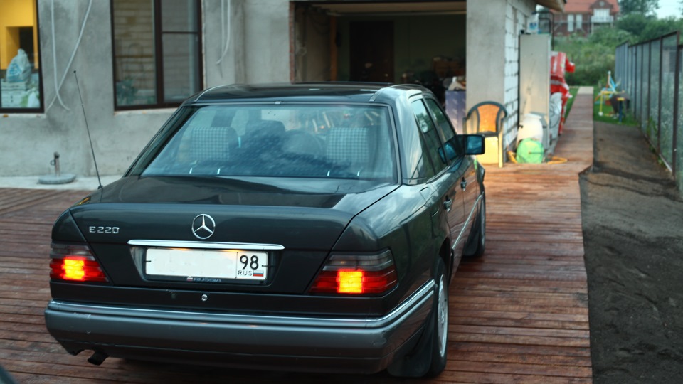 Mercedes-Benz E-Class (W124) 2.2 бензиновый 1994 | E220 на DRIVE2