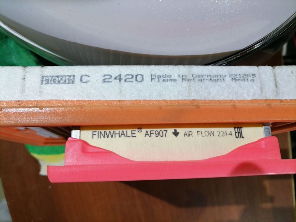 Воздушный фильтр — Nissan Tiida (1G), 1,6 л, 2011 года | плановое ТО ...