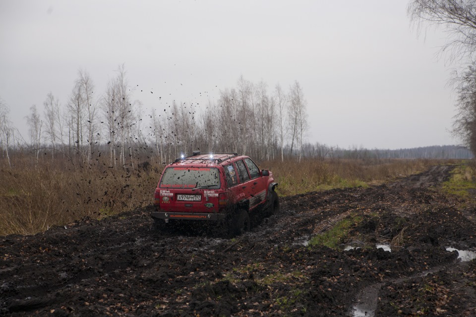 Мещера 2013 ч.2 — Jeep Grand Cherokee (ZJ), 4 л, 1993 года | покатушки ...