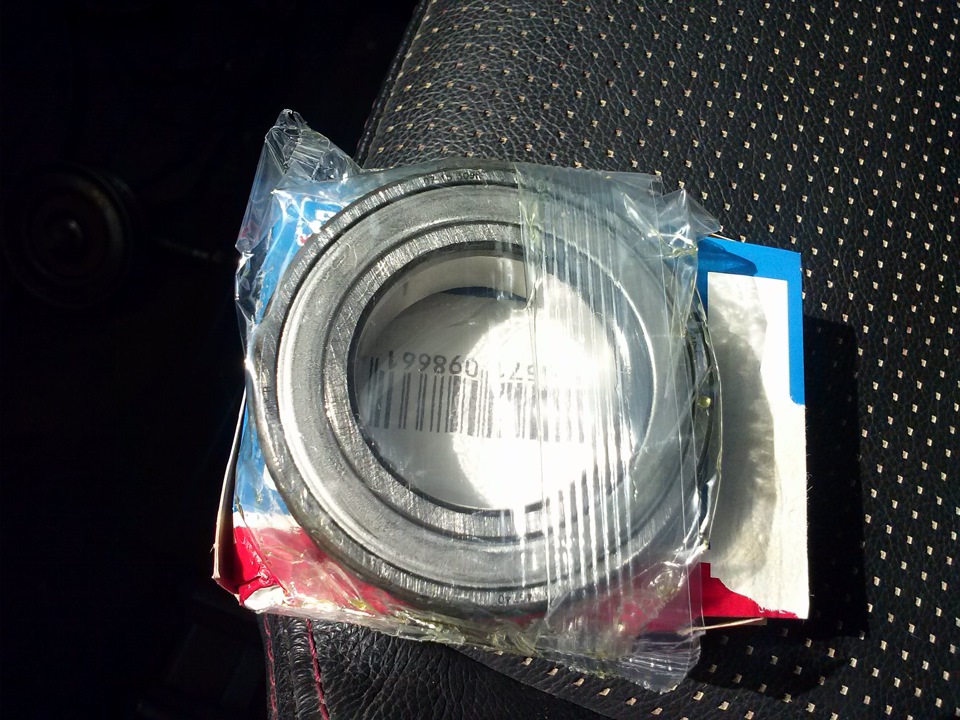 Поломка подвесного подшипника приводного вала — Mitsubishi Colt VI, 1,5 ...