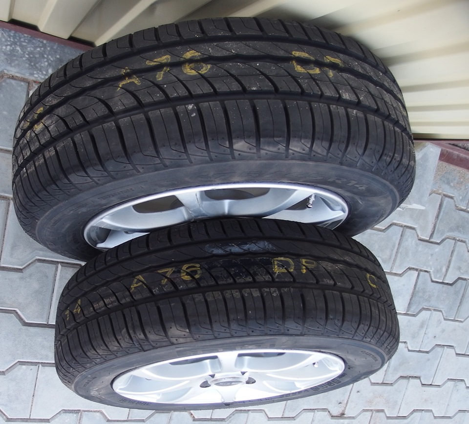 новая резя лето с Pirelli — Toyota Vitz (10), 1 л, 2001 года | шины ...