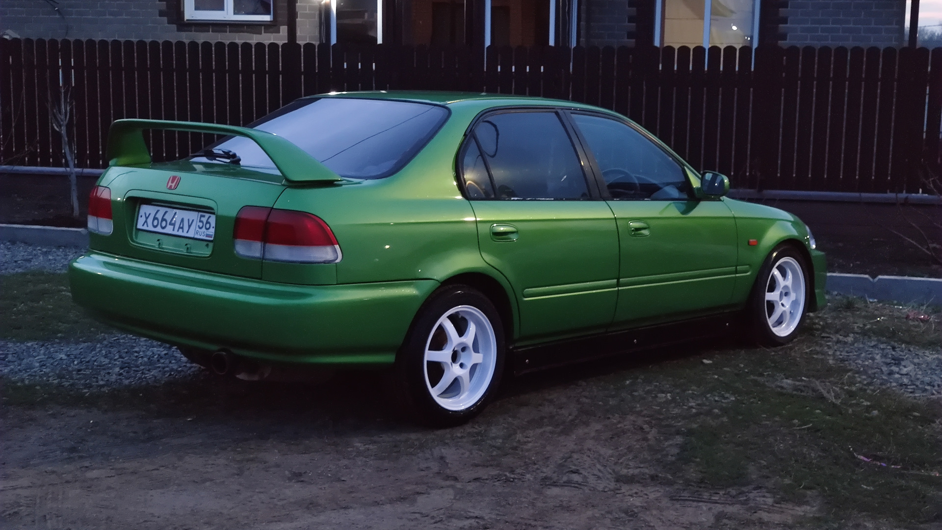 Honda Civic (6G) 1.6 бензиновый 1998 | 4WD RTi на DRIVE2