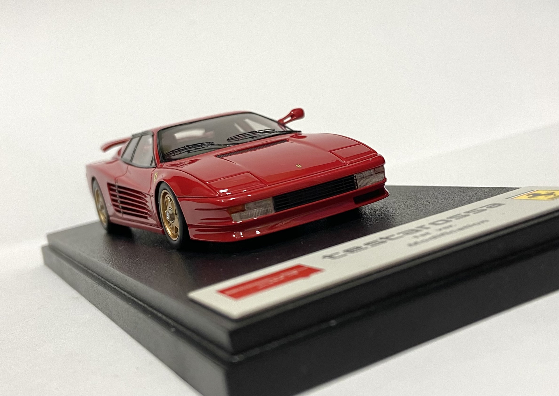 Ferrari testarossa 1:43 makeup — Сообщество «Масштабные Модели» на DRIVE2