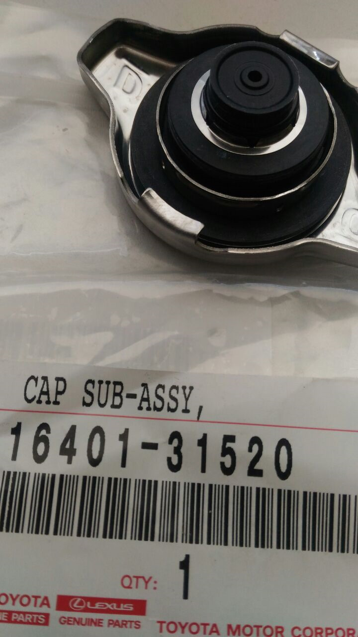 9. Замена КРЫШКИ Радиатора (108 кПа — 1.1 бар) на Lexus RX350 III ...