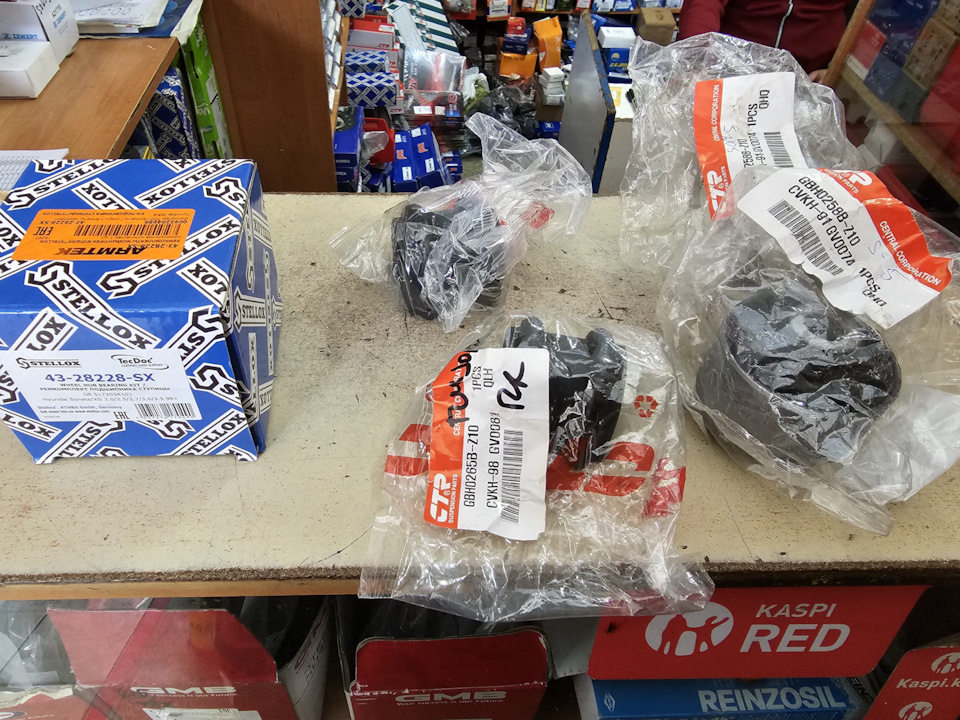 249 300 замена передних подшипников, втулки стабилизатора, сайлентблоки передних рычагов ...