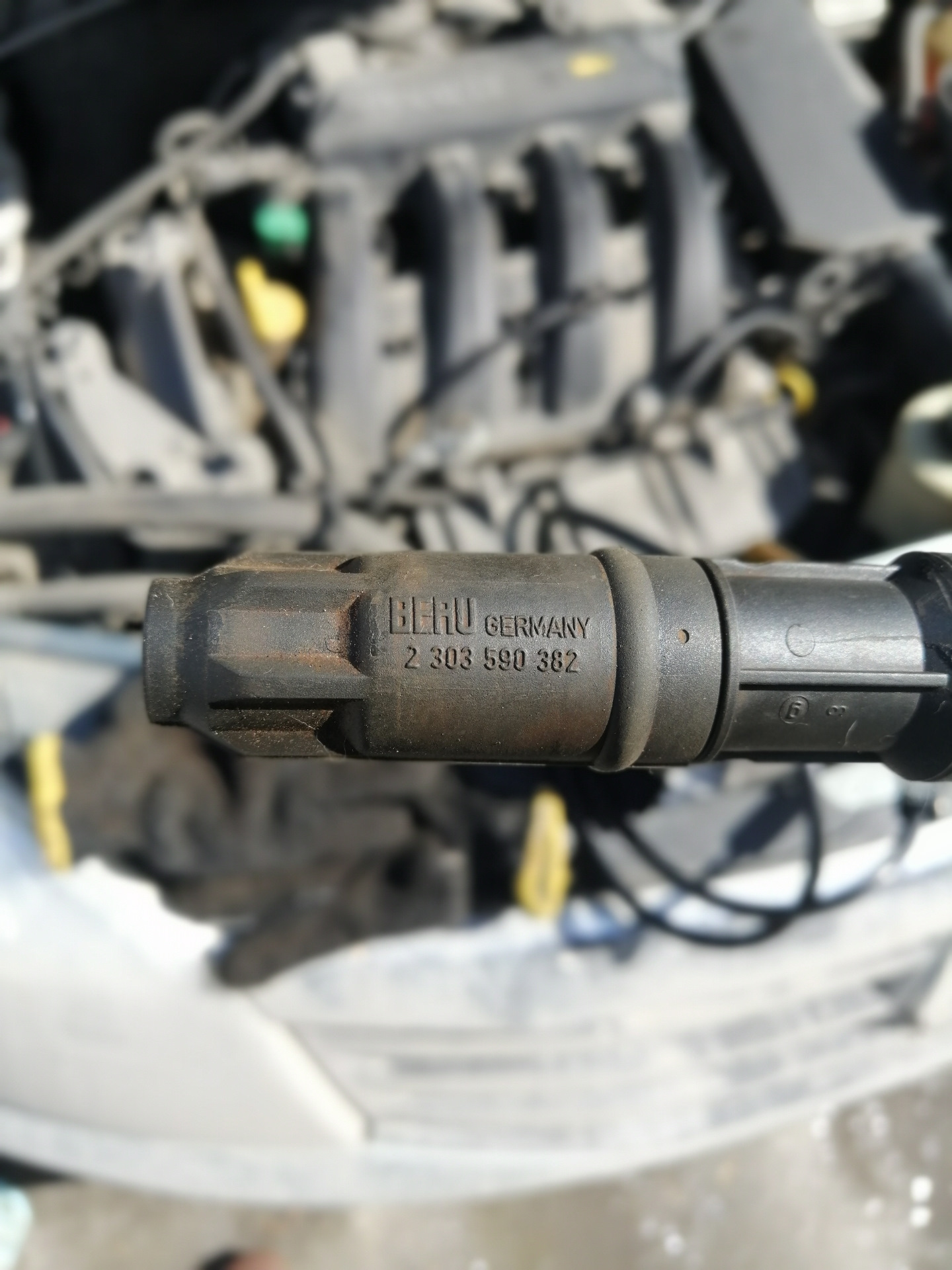 Наконечники катушек для мотора K4M — Renault Sandero 1G, 1,6 л, 2011 ...