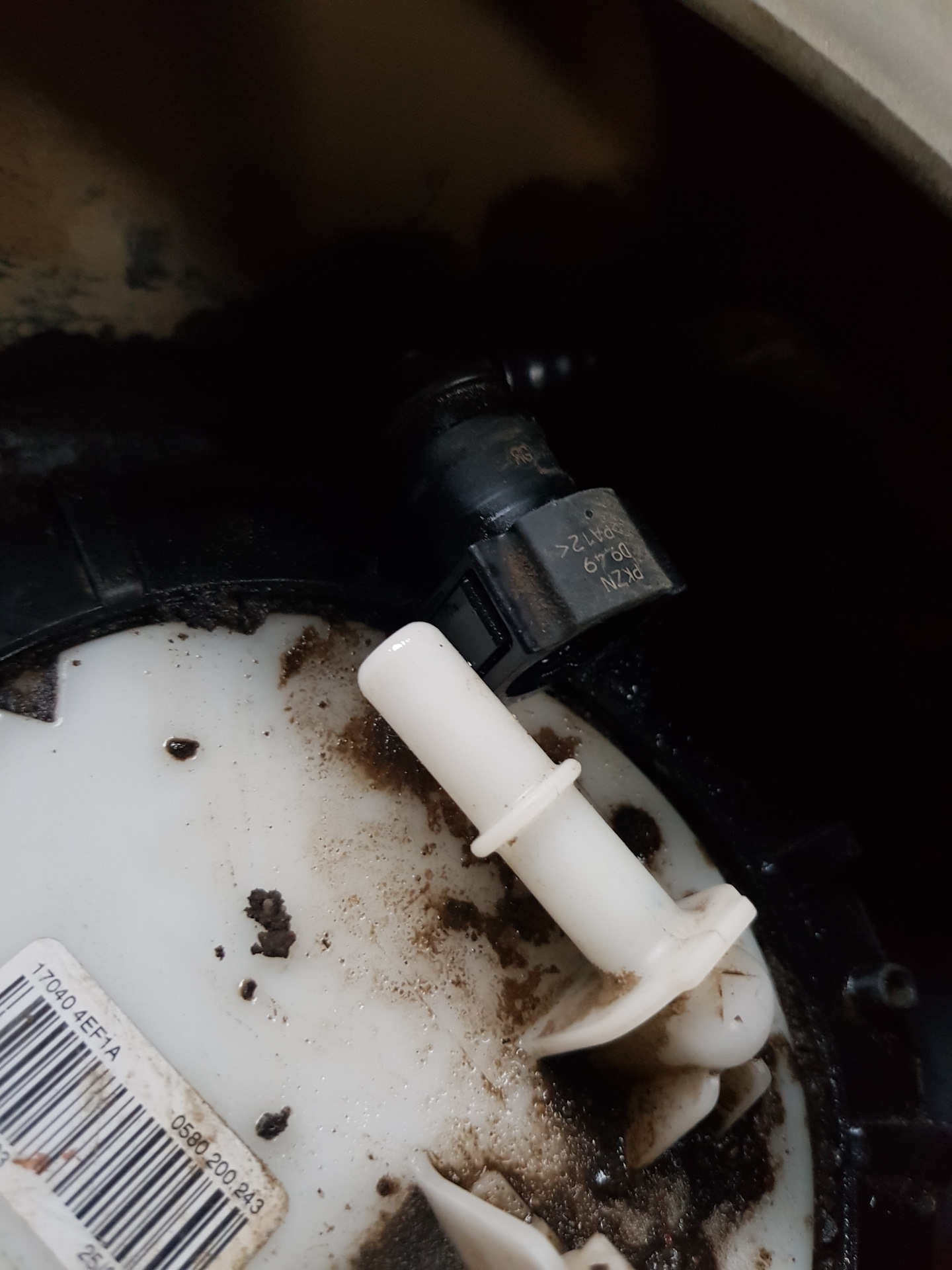 Бюджетная замена топливных фильтров! — Nissan Qashqai (2G), 2 л, 2014 ...