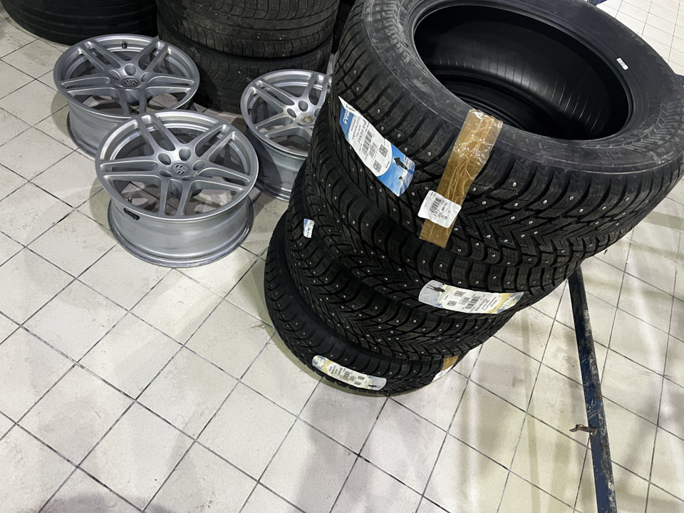 Подготовка к зиме — Porsche Macan, 2 л, 2019 года | шины | DRIVE2