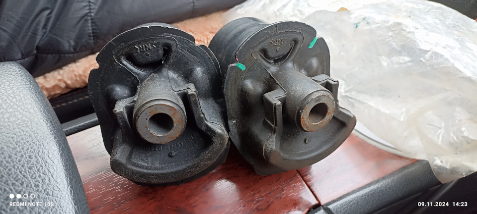 Замена сайлентблоков балки — Toyota Premio (T260), 1,8 л, 2009 года ...