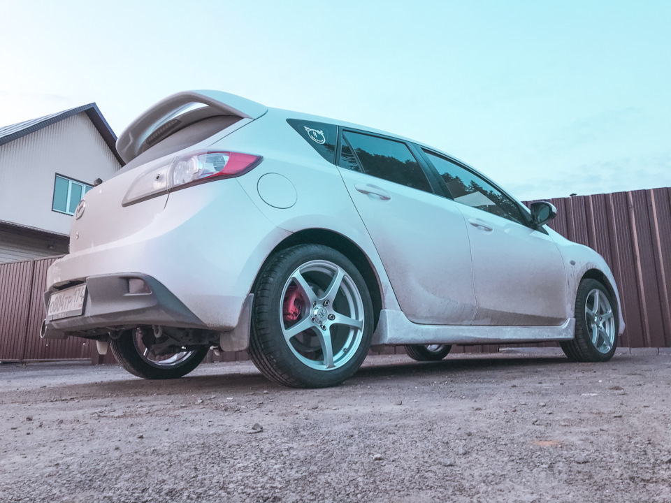 Переобулись в лето Kreuzer r17 — Mazda 3 (2G) BL, 1,6 л, 2011 года | колёсные диски | DRIVE2