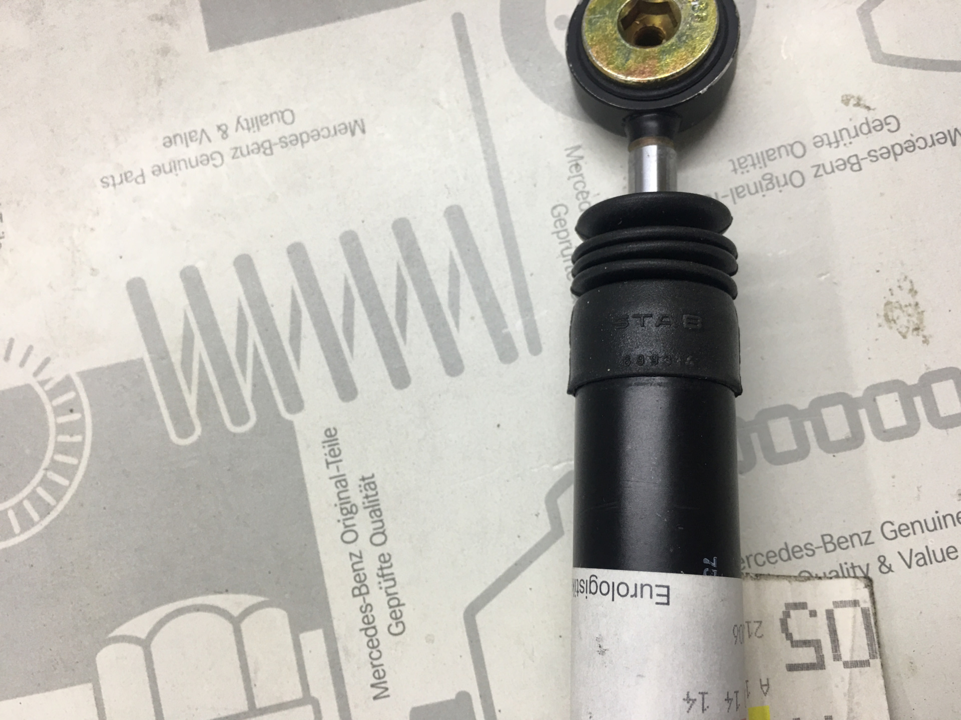 Сокровища былых времен. Амортизатор натяжителя приводного ремня — Mercedes-Benz 190 (W201), 2 л ...