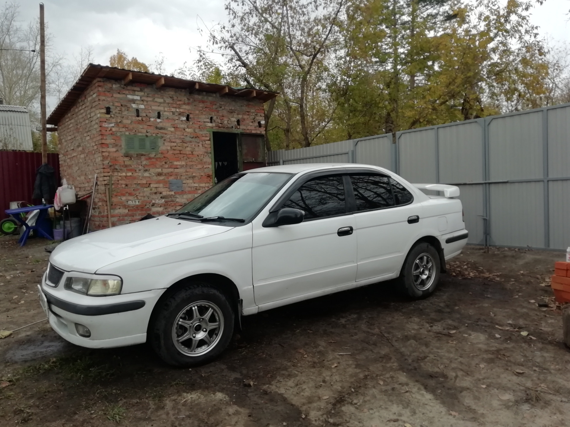 Просто фоточки) — Nissan Sunny (B15), 1,8 л, 1999 года | фотография ...