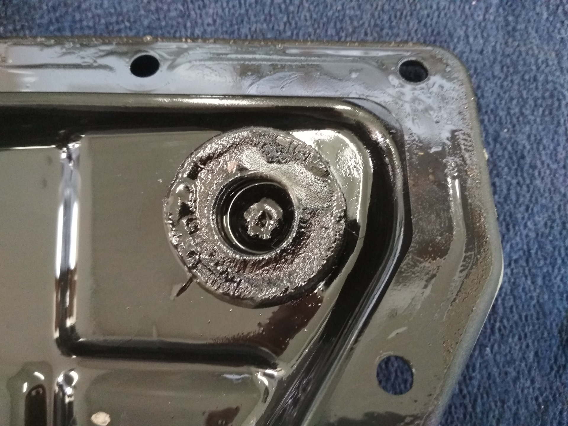 Замена масла в cvt — Geely Emgrand EC7 FE-1, 1,8 л, 2014 года | визит ...