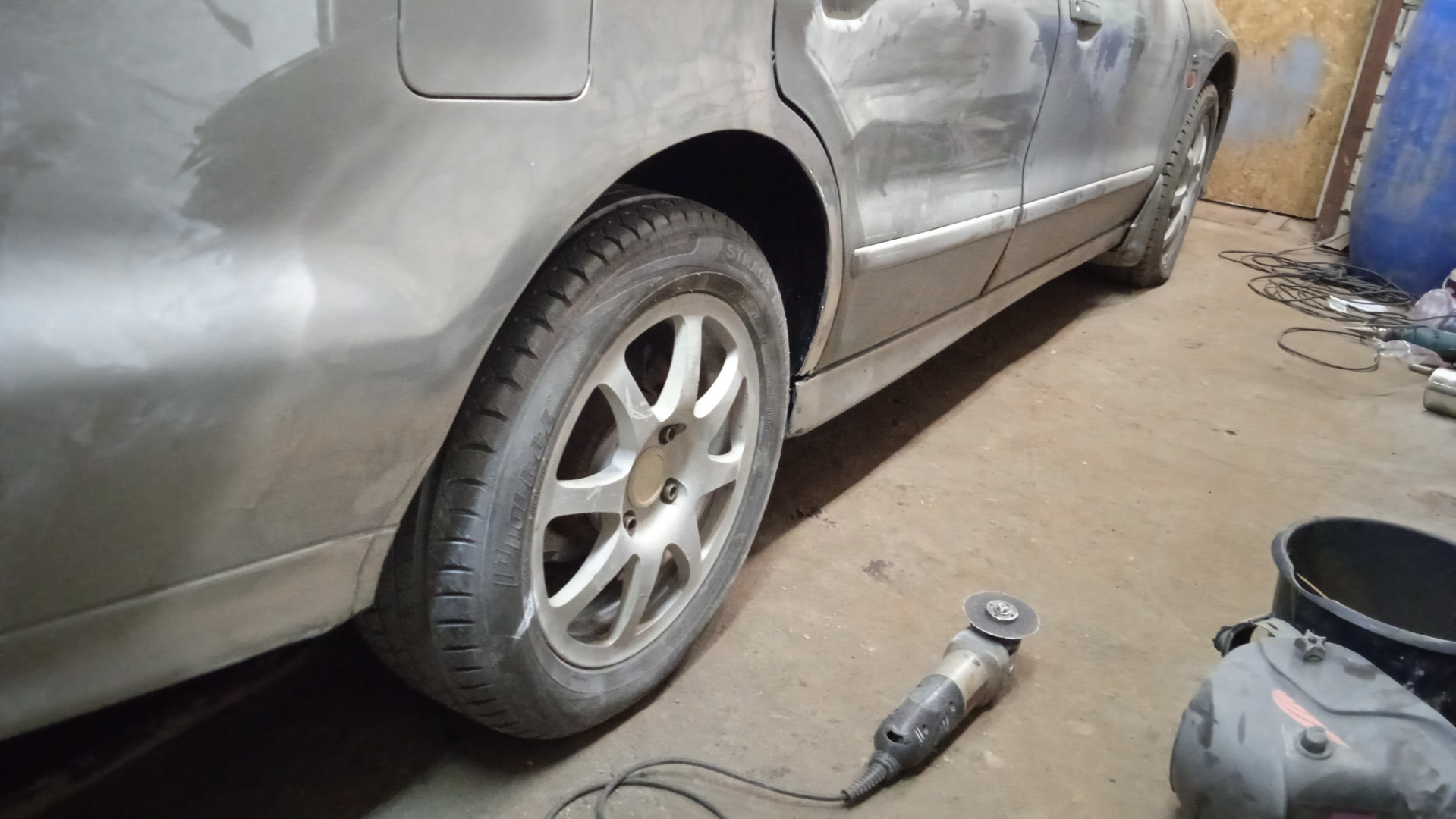 Ремонт задних арок — Mitsubishi Galant (8G), 1,8 л, 2000 года ...