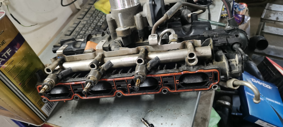 Треснул корпус водяного насоса — Skoda Superb Mk2, 1,8 л, 2012 года ...