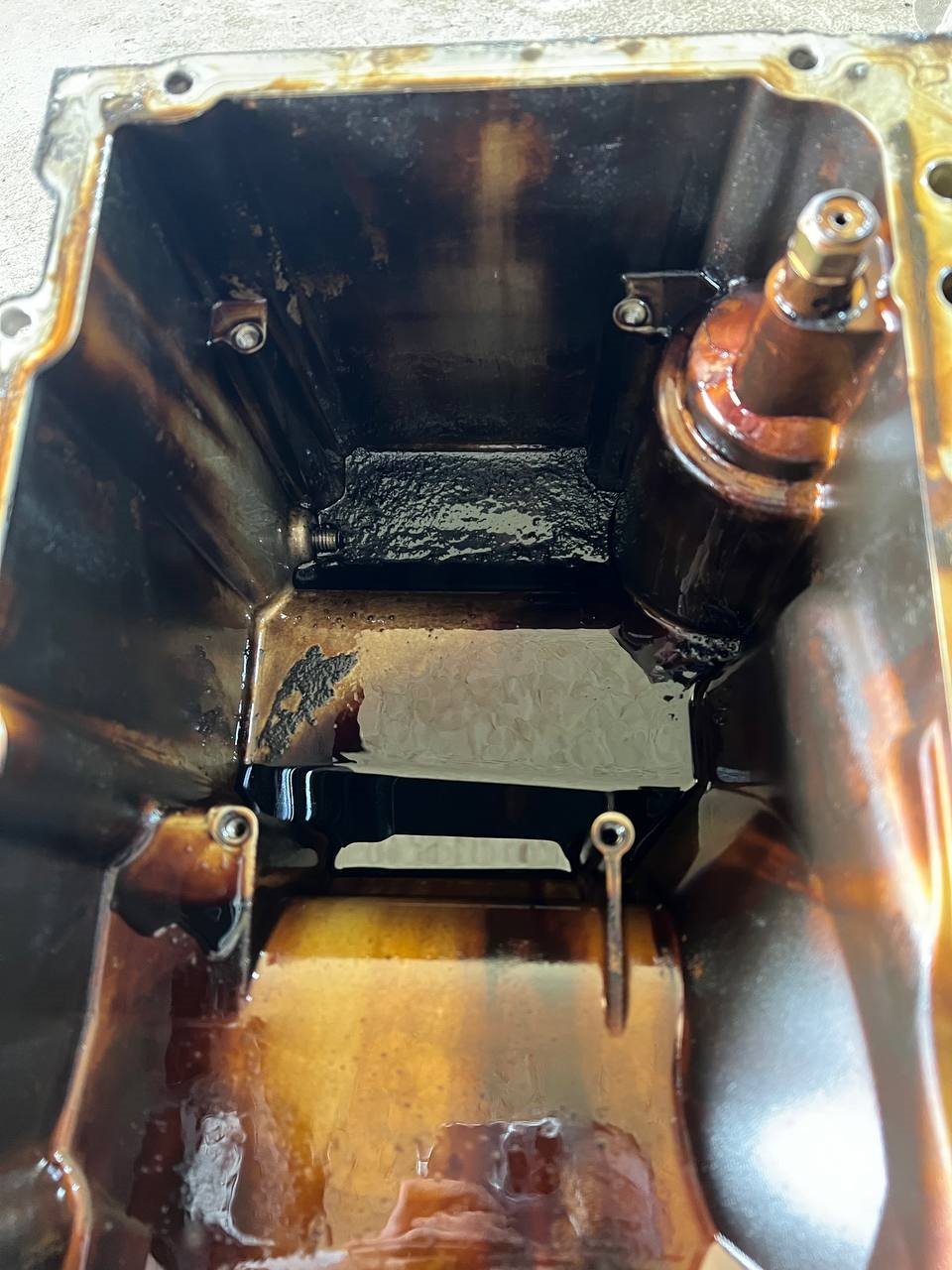 Промывка поддона двигателя + замена умерших датчиков детонации ...