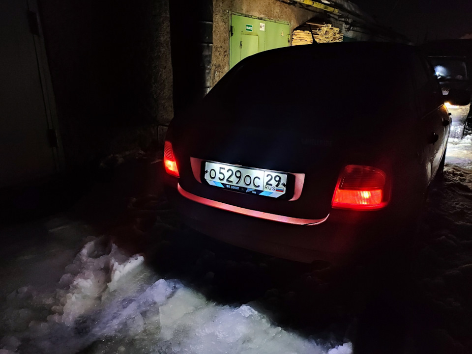 Подсветка номера пришла. — Lada Калина седан, 1,6 л, 2006 года ...