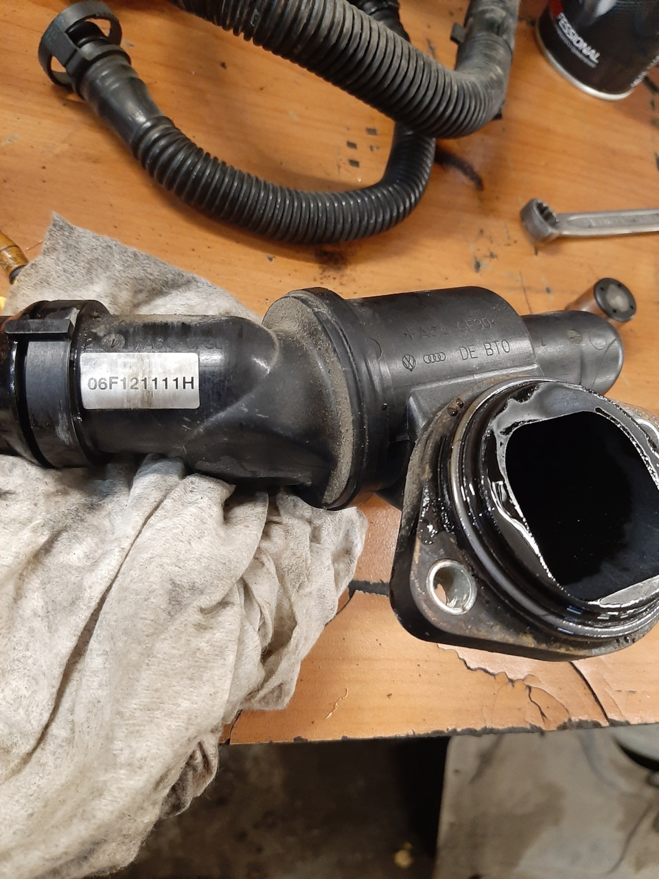 06F121111H ТЕРМОСТАТ, ОХЛАЖДАЮЩАЯ ЖИДКОСТЬ VAG | Запчасти на DRIVE2