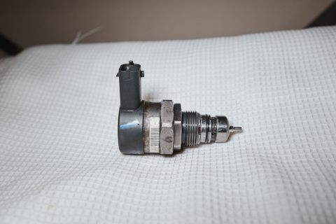 68092292AA Топливная рейка Chrysler | Запчасти на DRIVE2