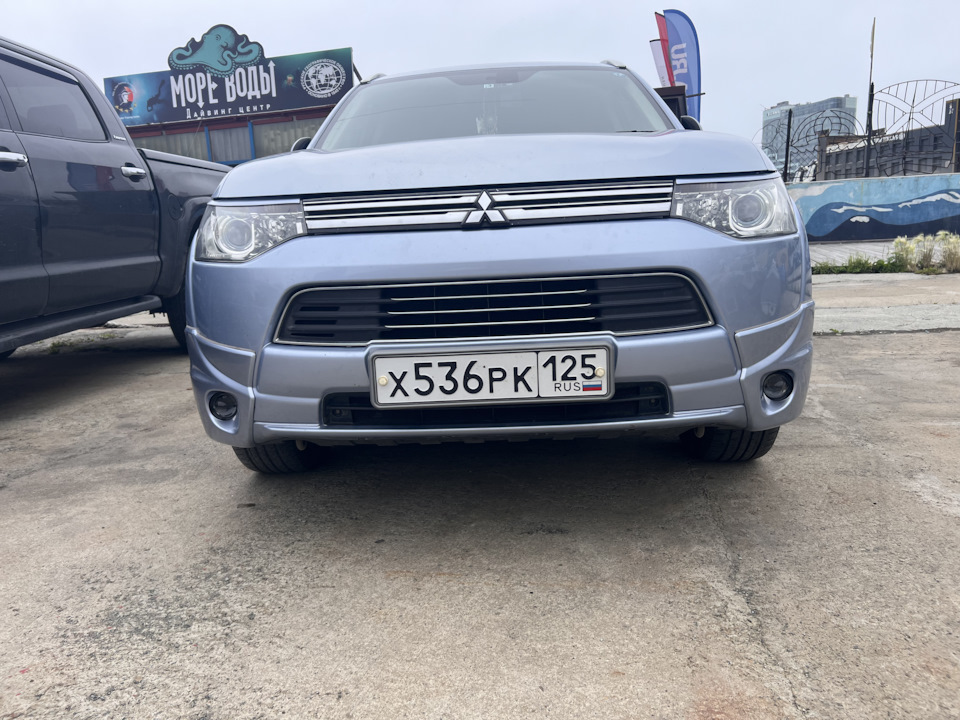 Клыки передние — Mitsubishi Outlander PHEV, 2 л, 2013 года | стайлинг | DRIVE2