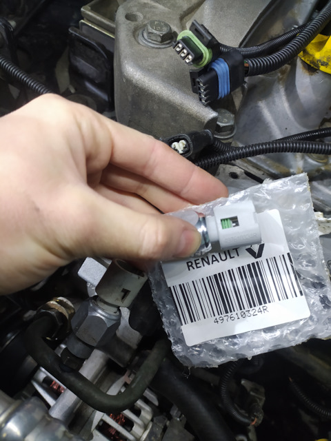497610324R Датчик давления гидроусилителя руля RENAULT | Запчасти на DRIVE2