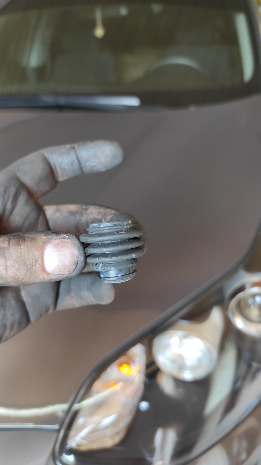 Каталожный номер направляющей суппорта. — KIA Sportage (4G), 1,6 л ...