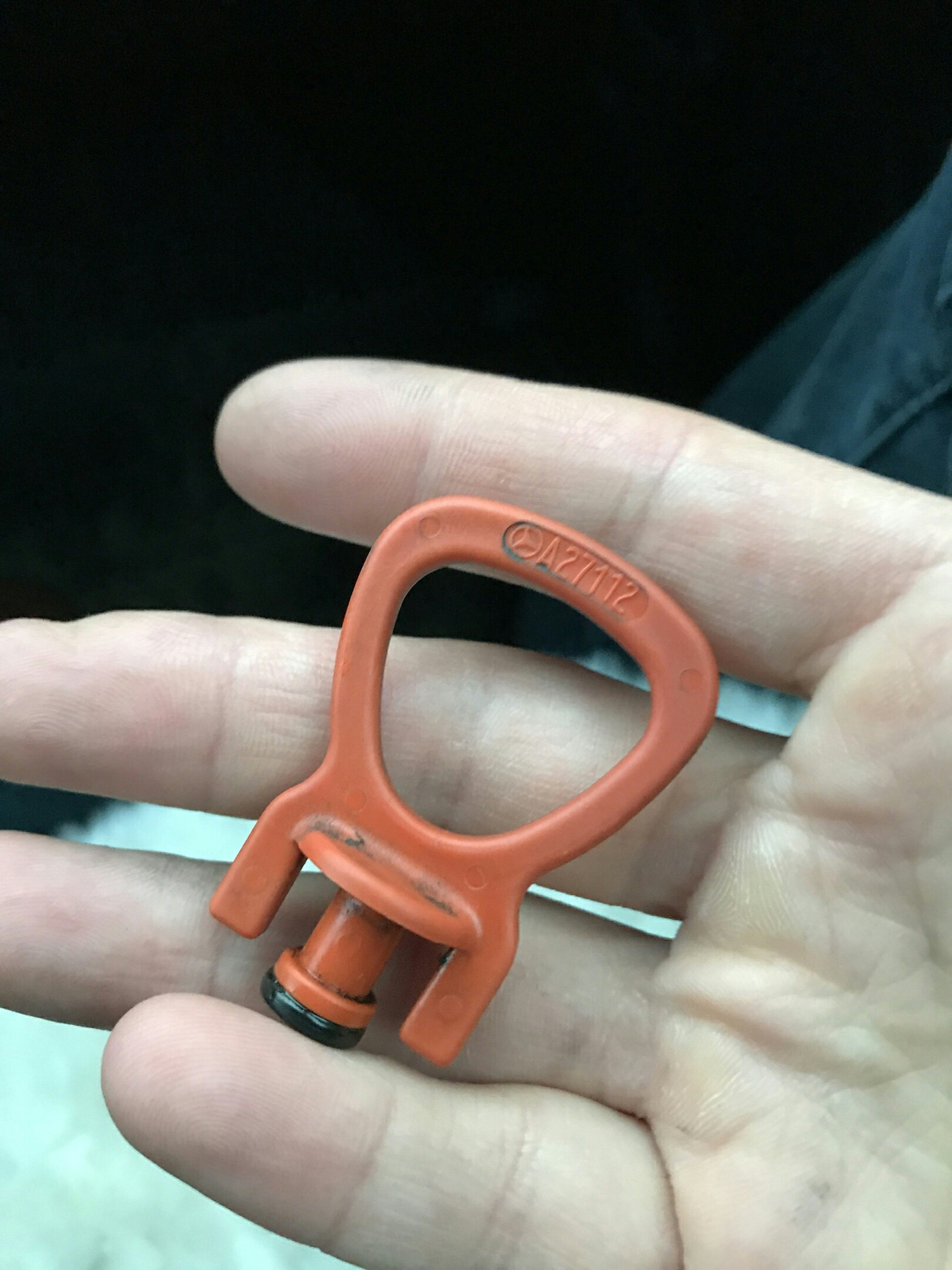 Mercedes щуп, ну ты чего ?🤔 — Mercedes-Benz C-Class (W204), 1,6 л, 2013 ...