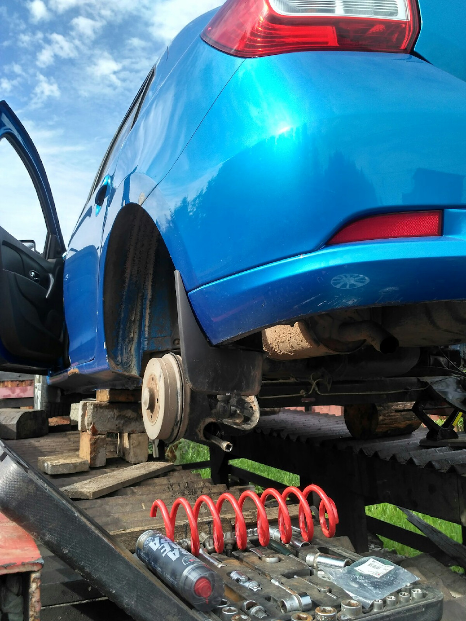 Пружины (мать их за ногу) Renault Logan (2nd generation) — Renault ...