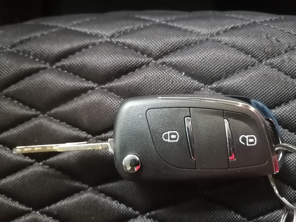 Выкидной ключ ниссан — Nissan Almera V (G11/15), 1,6 л, 2013 года ...
