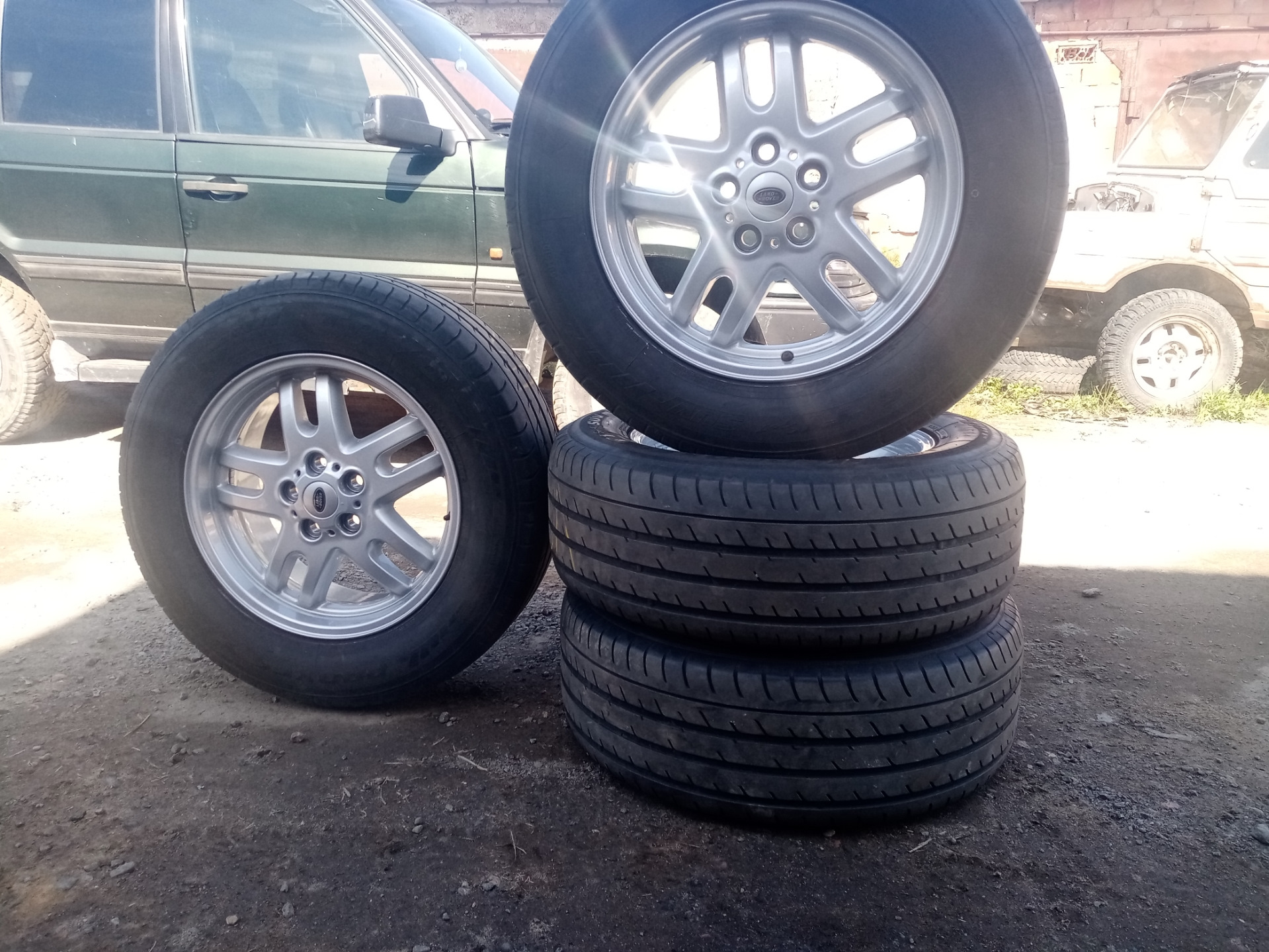 Освежил диски. — Land Rover Range Rover (2G), 2,5 л, 1998 года | своими ...